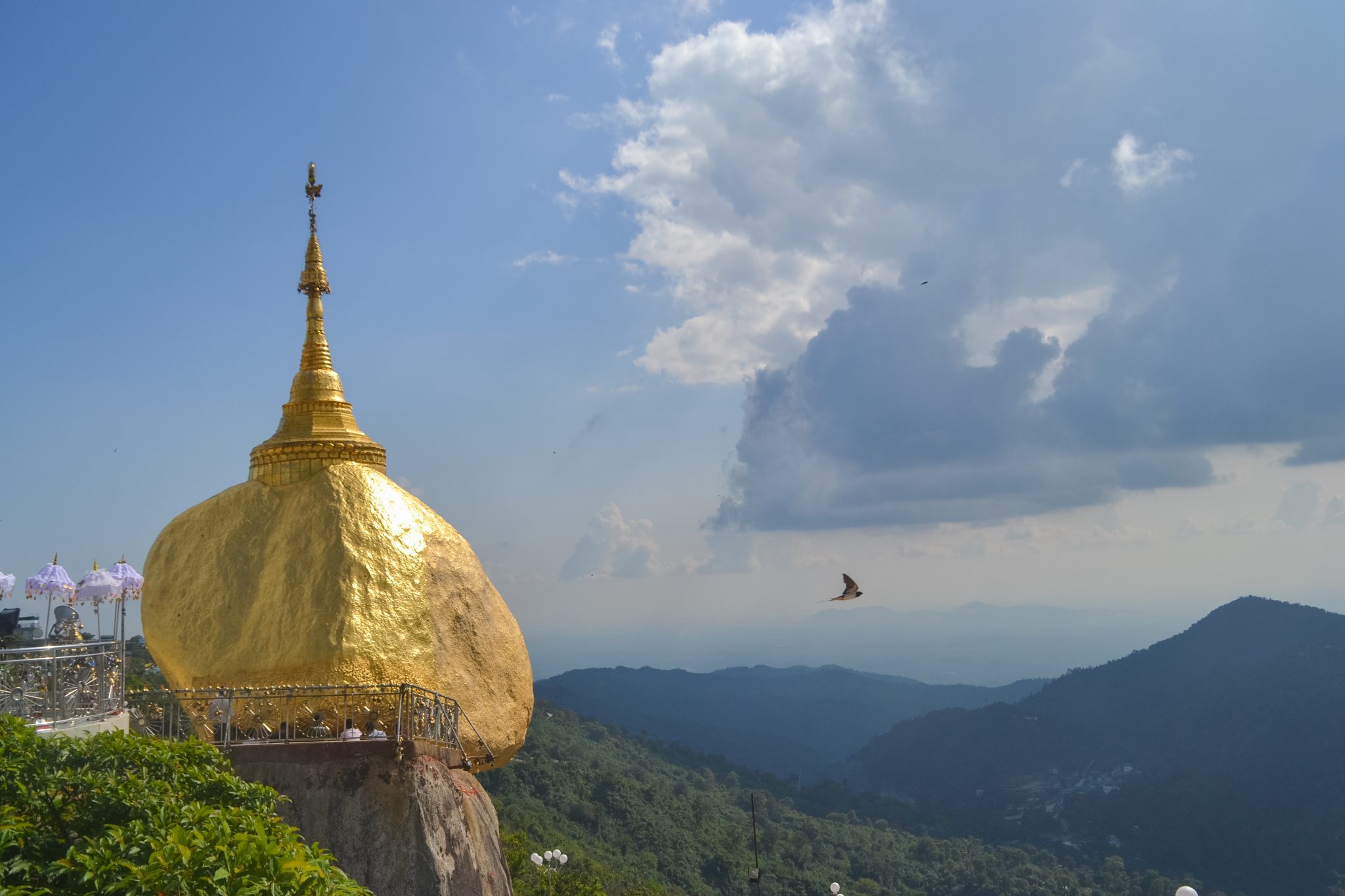Kyite Htee Yoe, le Rocher d’Or – Kiwisdreams